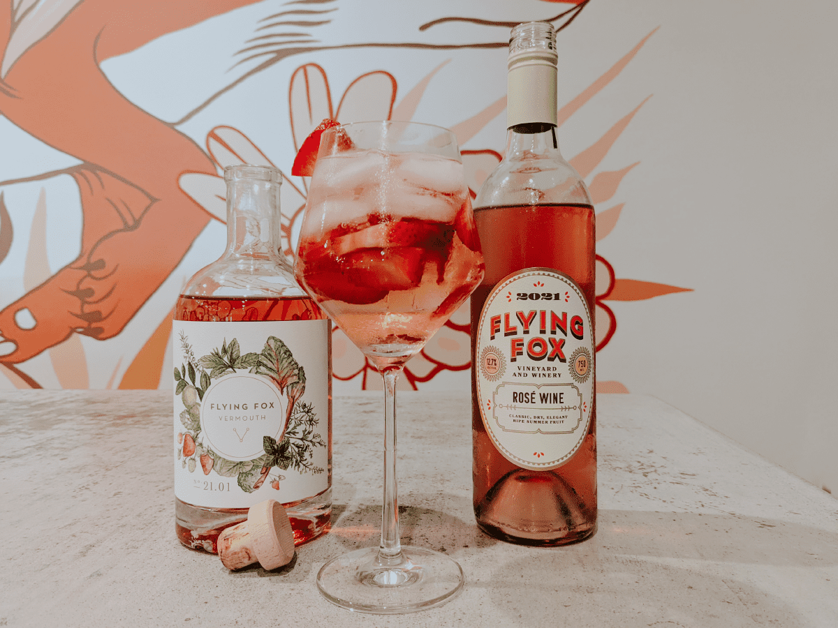 Rosé Spritz: Recipes for 12 Great Sparkling Pink Cocktails - More Time ...